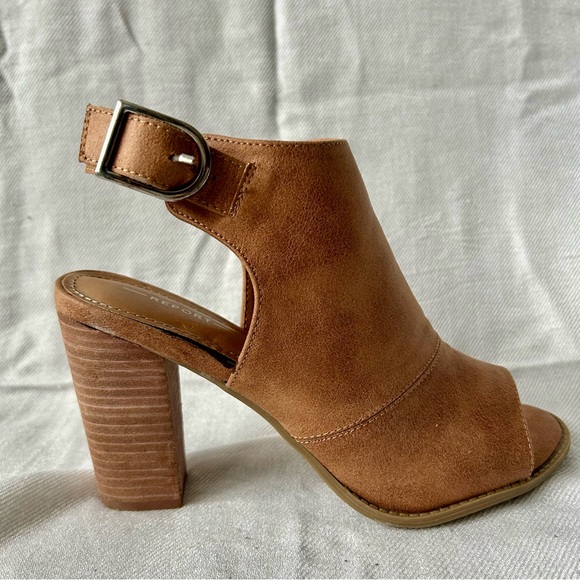 Report | Shoes | Report Tan Peeptoe Block Heel Booties Size 85m | Poshmark